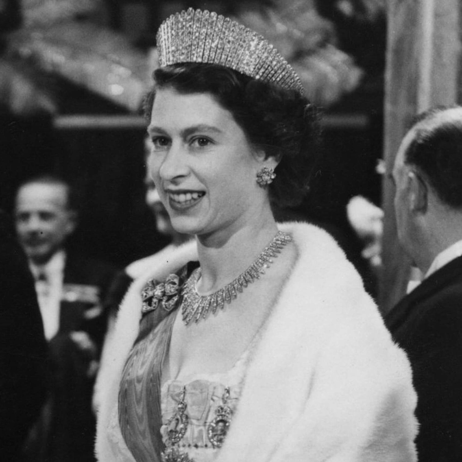 Queen Victoria’s Oriental Circlet Tiara: A Mughal-Inspired Masterpiece