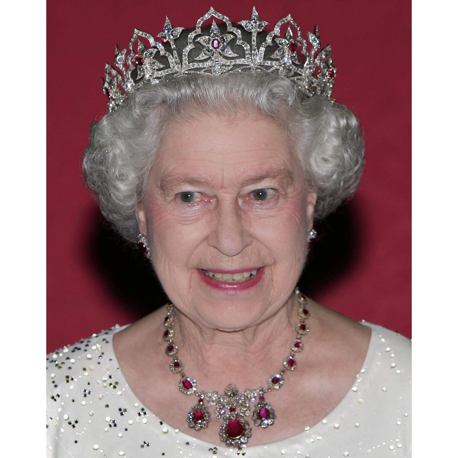 Queen Victoria’s Oriental Circlet Tiara: A Mughal-Inspired Masterpiece